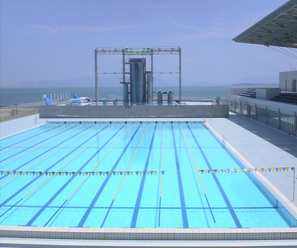 【2025】夏休みに行きたい！子供連れに人気の倉敷周辺で遊べる屋外プール9選 | KCTトクもりっ