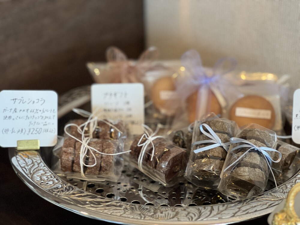 総社商店街通りに土日限定の洋菓子店「Flamme（フラム）菓子店」がオープン！ | KCTトクもりっ