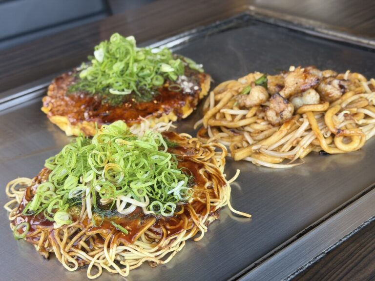 岡山名物“牡蠣入りお好み焼き”や“ホルモンうどん”が味わえる「倉敷お好み焼 凜空」🥢 | KCTトクもりっ